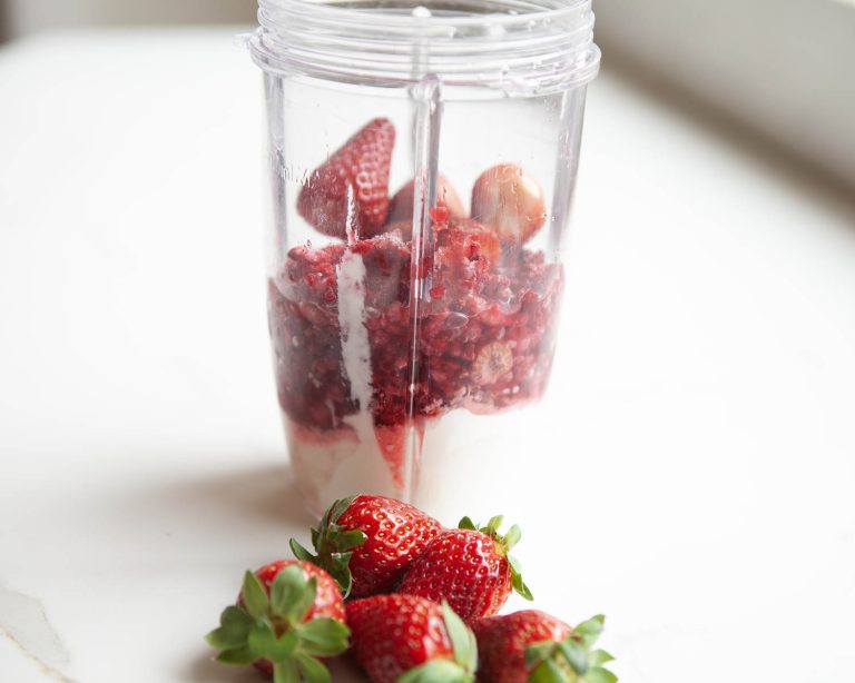 Raspberry Smoothie With Tasteless Probiotics | Cost Price Supplements ...